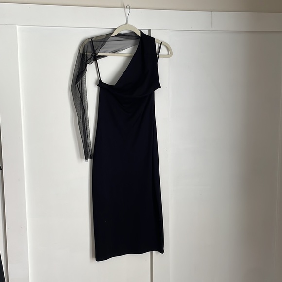 Marcella NYC | Dresses | Marcella Nyc Manhattan Mesh Sleeve Midi Dress ...